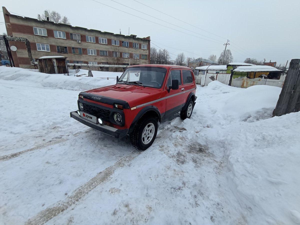 Продажа Лада 4x4 2121 Нива 1995 в Новокузнецке, Продам бодрую ниву, собственник с документами ...