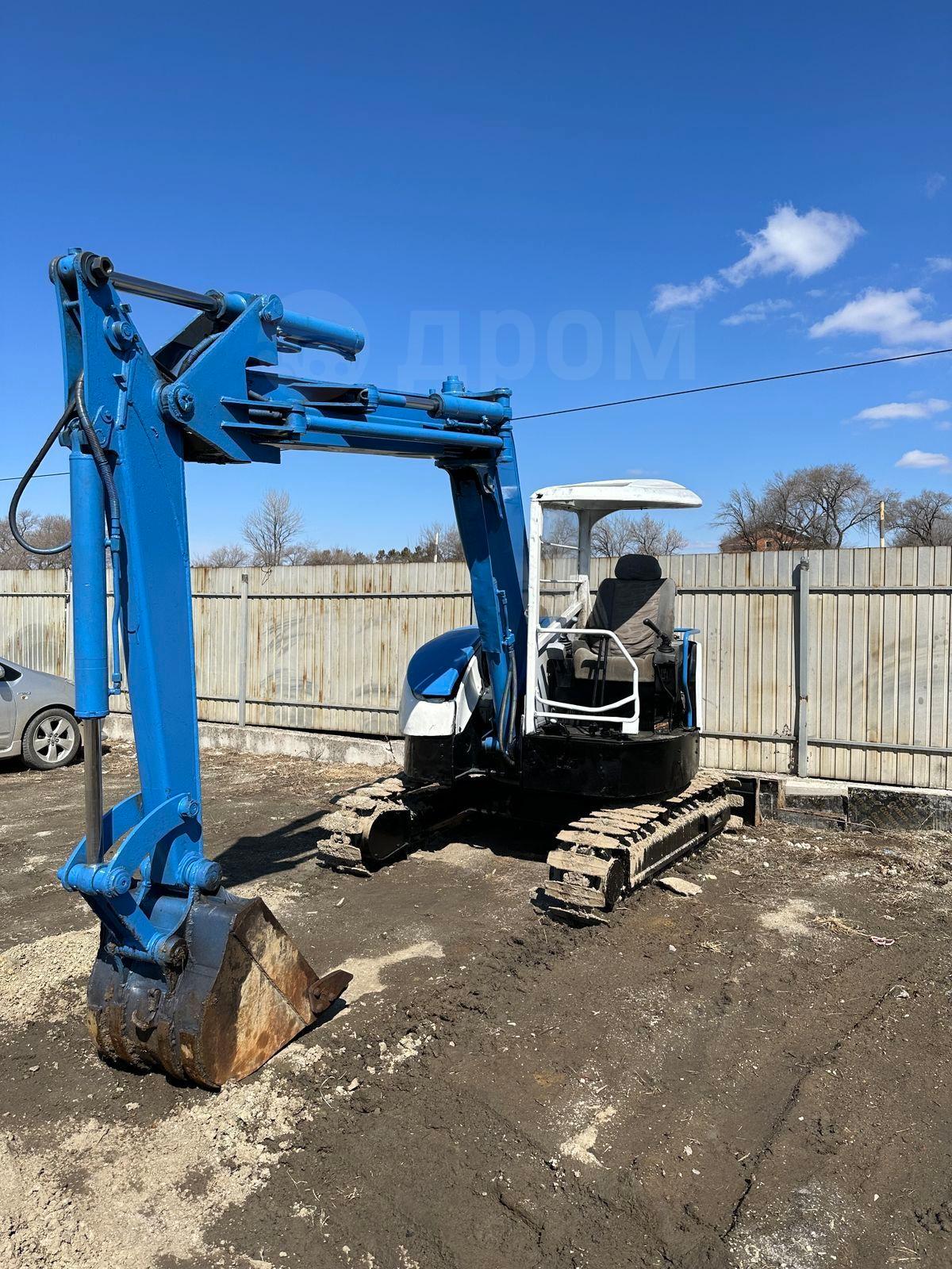 Купить Caterpillar 050SR Мини-экскаватор 2007 года в Уссурийске: цена 1 550 000 руб. - Экскаваторы