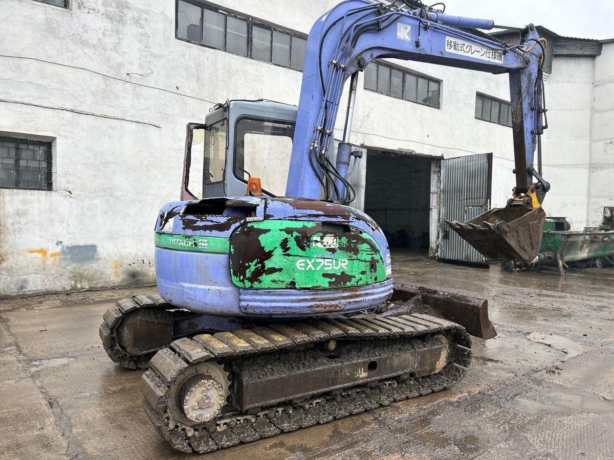 Купить Hitachi EX75UR-3 Универсальный экскаватор 2002 года в Уссурийске ...